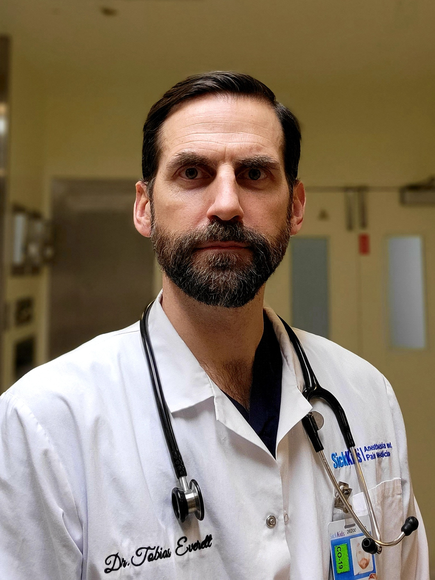 Dr. Tobias Everett | Surgiservices